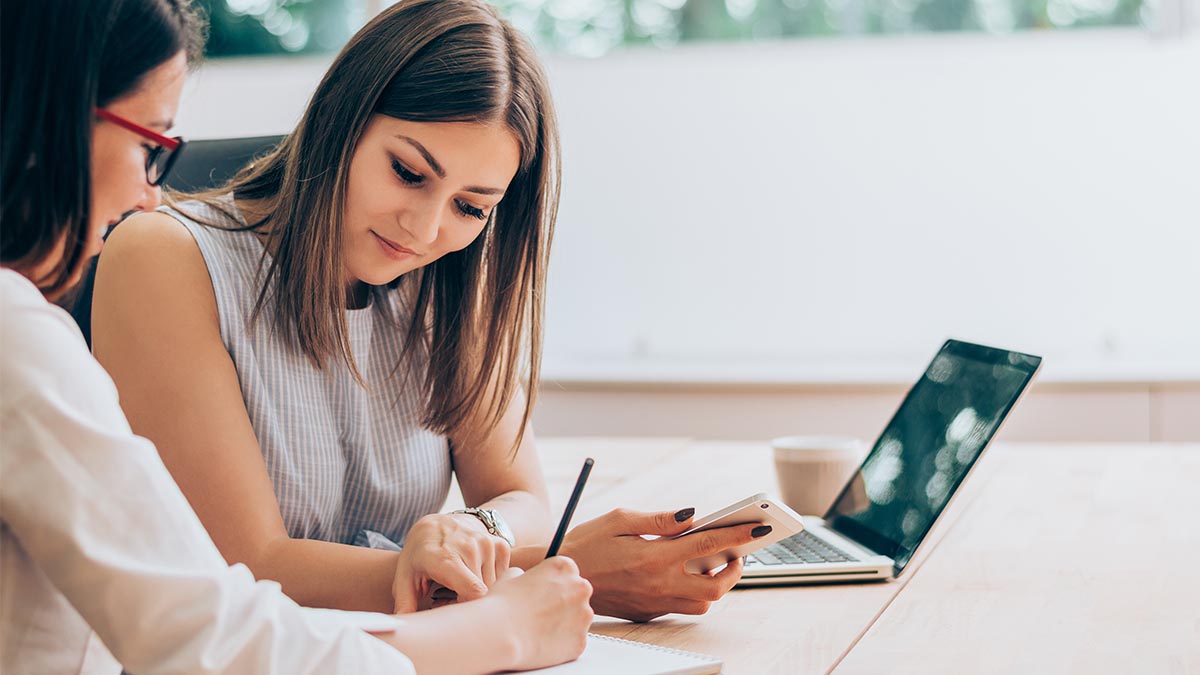 The Pros and Cons of Hiring a Business Coach | Ownr Blog